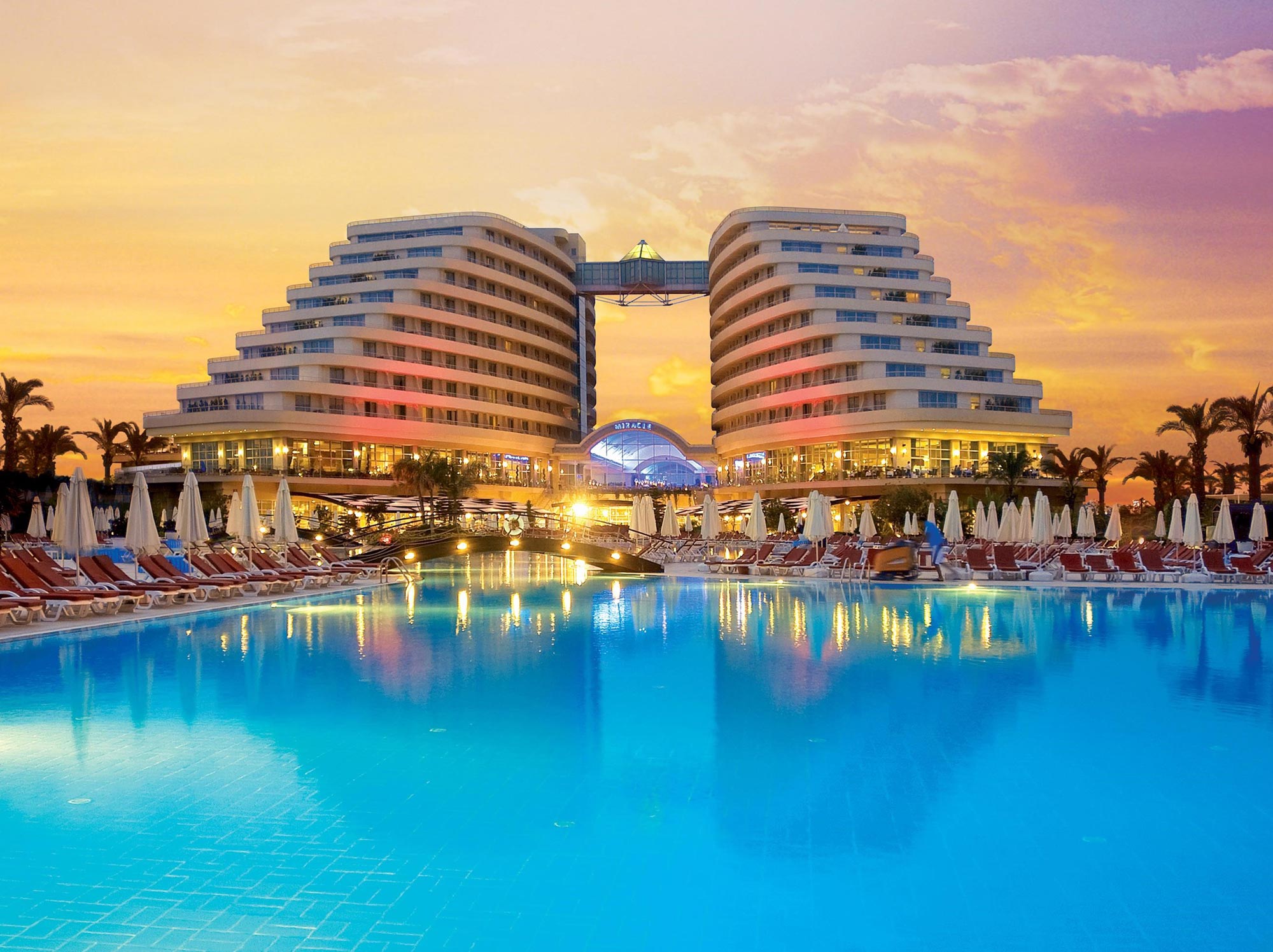 Fly 4 Travel * Agentie de Turism